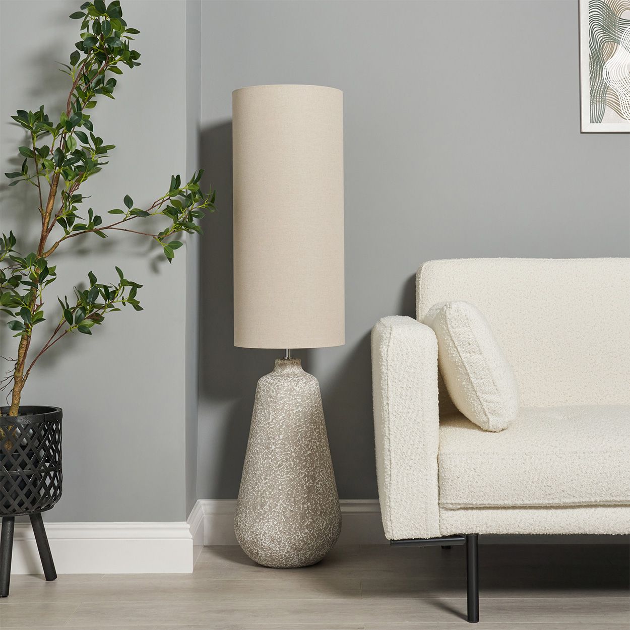 Fera Textured Ceramic Floor Lamp | Woodie's