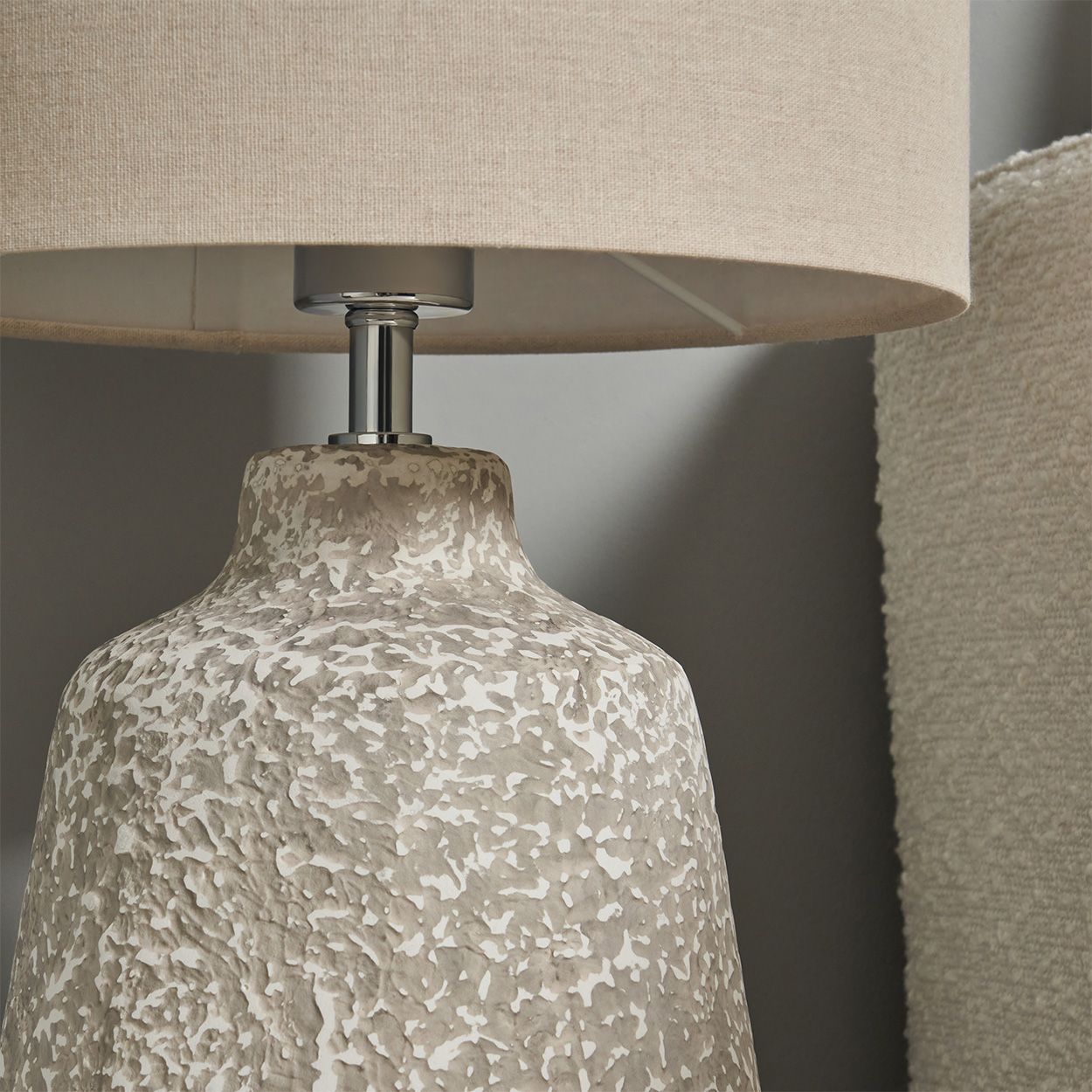 Fera Textured Ceramic Floor Lamp | Woodie's
